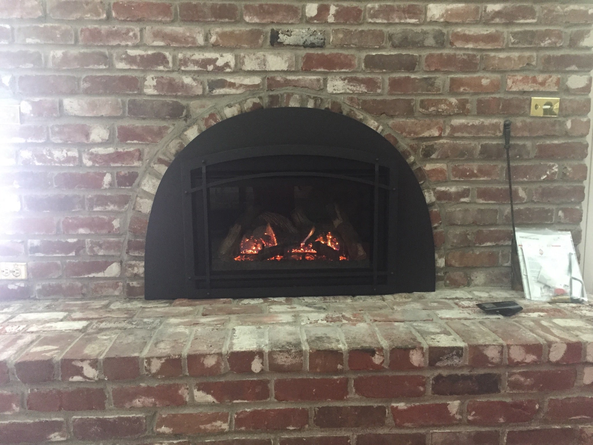 Chaska 29 Gas Insert – Custom Fireside