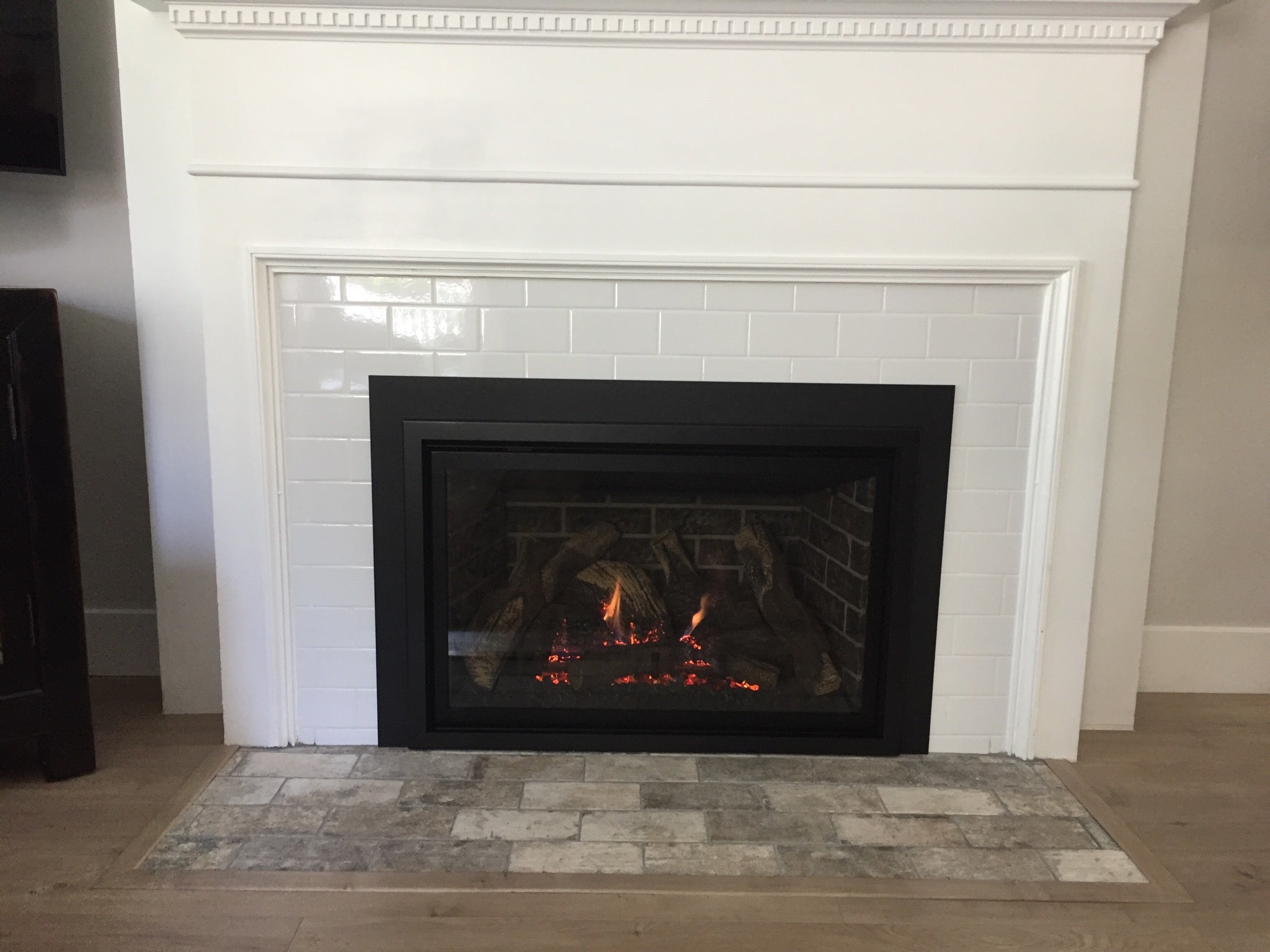 Chaska 34 Gas Insert – Custom Fireside